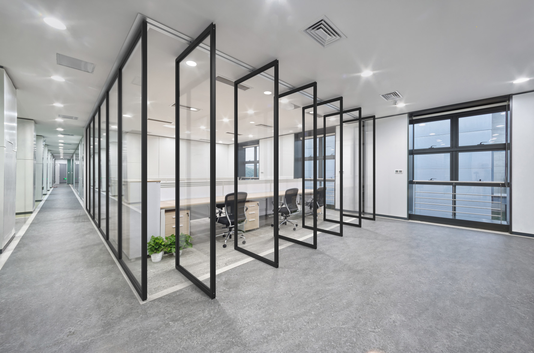 Operable & Glass movable partitions,, premium sound control